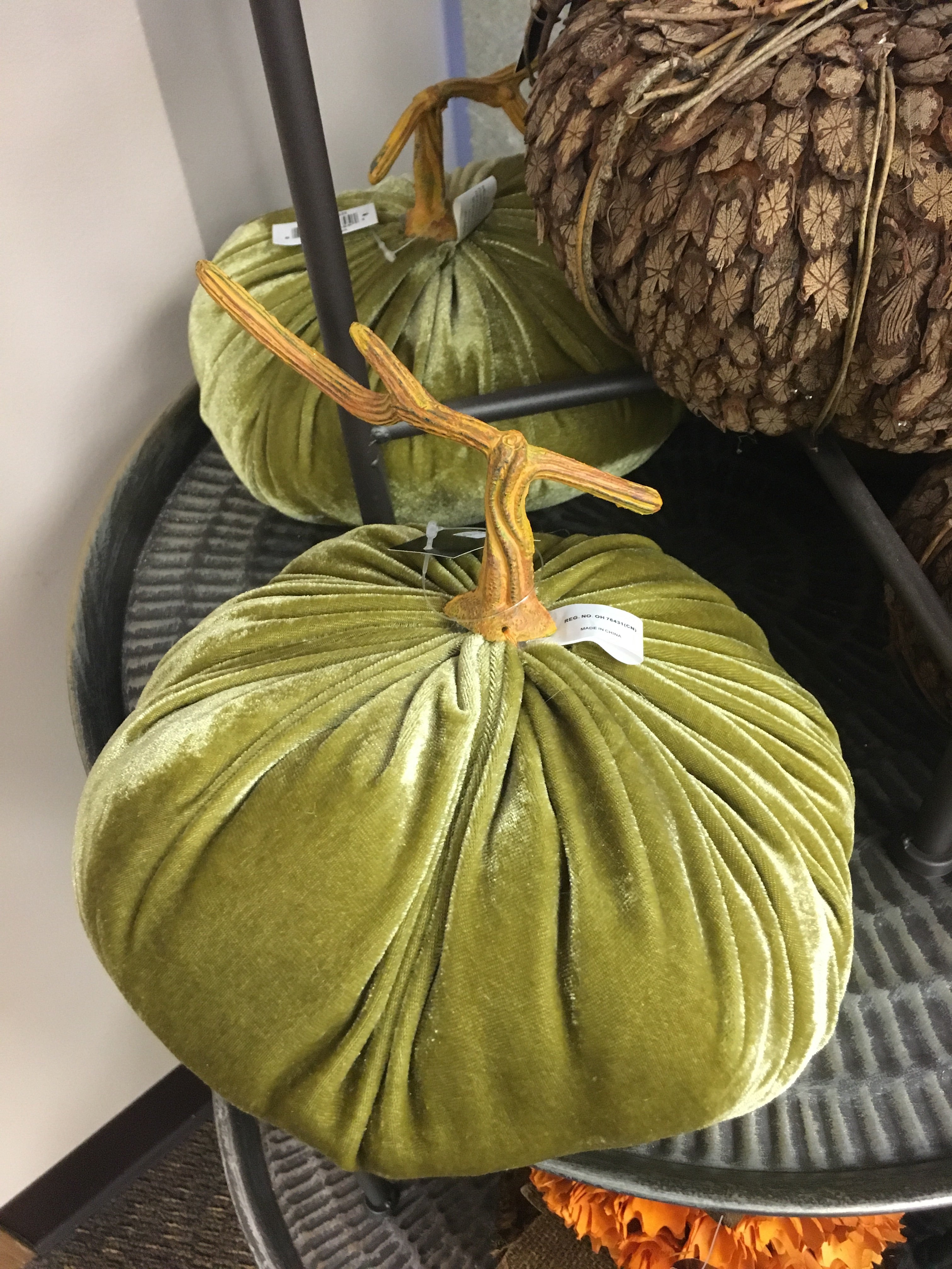Green Velvet Pumpkin – Scraps